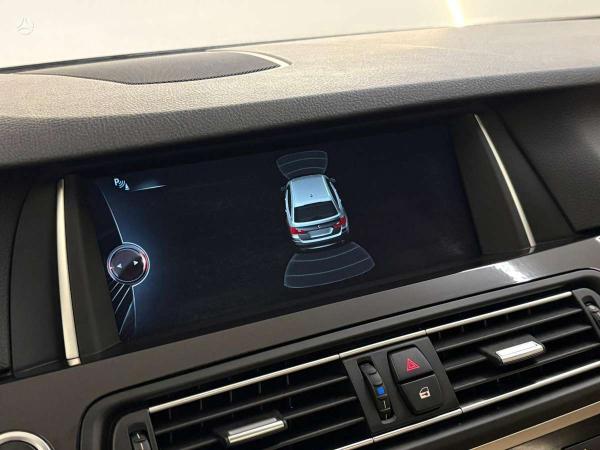 Blue BMW 520 2015 in Marijampole, with an engine capacity of 2.00 L and mileage of 225 thousand km for 9650 €, photo 5 on AUTOMOTO.COM.LV