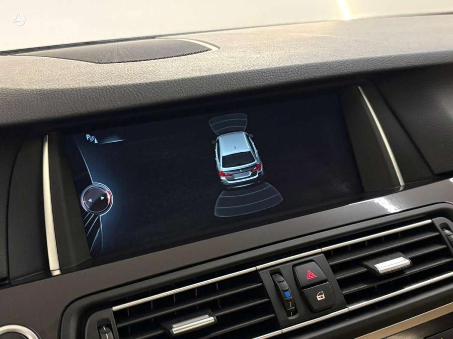 Blue BMW 520 2015 in Marijampole, with an engine capacity of 2.00 L and mileage of 225 thousand km for 9650 €, photo 5 on AUTOMOTO.COM.LV