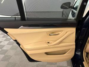 Blue BMW 520 2015 in Marijampole, with an engine capacity of 2.00 L and mileage of 225 thousand km for 9650 €, photo 7 on AUTOMOTO.COM.LV