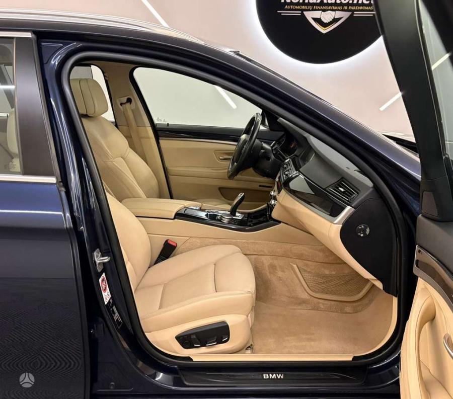 Blue BMW 520 2015 in Marijampole, with an engine capacity of 2.00 L and mileage of 225 thousand km for 9650 €, photo 23 on AUTOMOTO.COM.LV