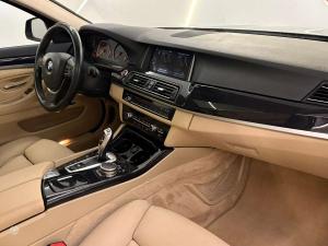 Blue BMW 520 2015 in Marijampole, with an engine capacity of 2.00 L and mileage of 225 thousand km for 9650 €, photo 24 on AUTOMOTO.COM.LV