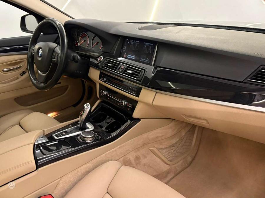 Blue BMW 520 2015 in Marijampole, with an engine capacity of 2.00 L and mileage of 225 thousand km for 9650 €, photo 24 on AUTOMOTO.COM.LV
