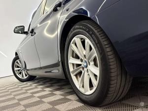 Blue BMW 520 2015 in Marijampole, with an engine capacity of 2.00 L and mileage of 225 thousand km for 9650 €, photo 29 on AUTOMOTO.COM.LV