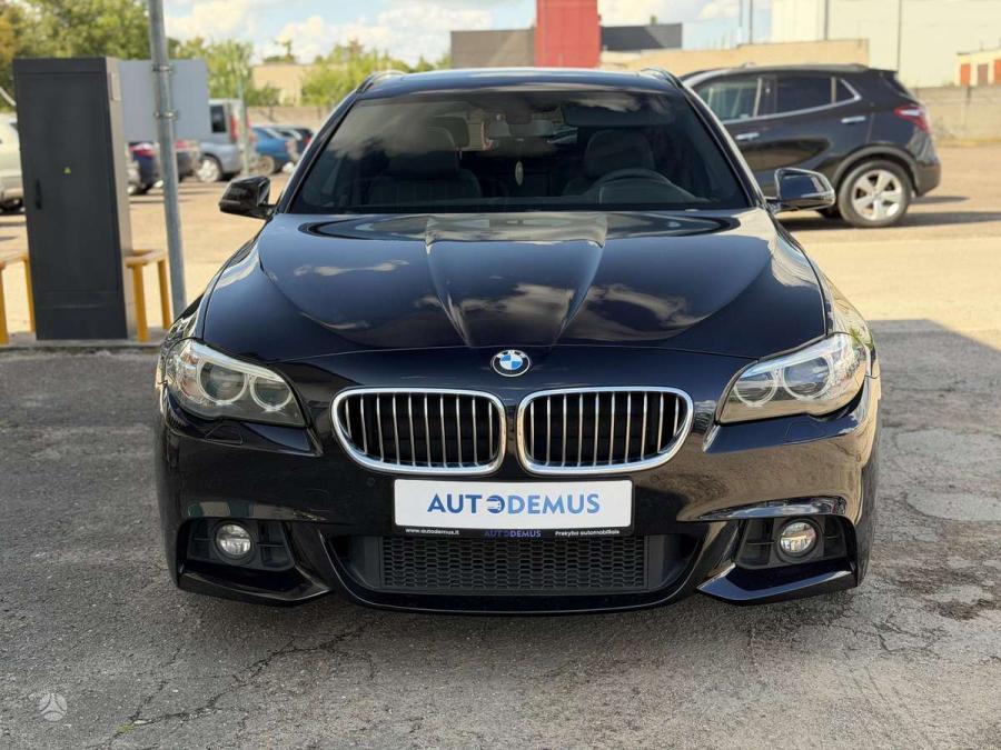 Blue BMW 520 2015 in Mazeikiai, with an engine capacity of 2.00 L and mileage of 328 thousand km for 13500 €, photo 7 on AUTOMOTO.COM.LV