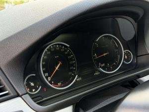 Blue BMW 520 2015 in Mazeikiai, with an engine capacity of 2.00 L and mileage of 328 thousand km for 13500 €, photo 15 on AUTOMOTO.COM.LV