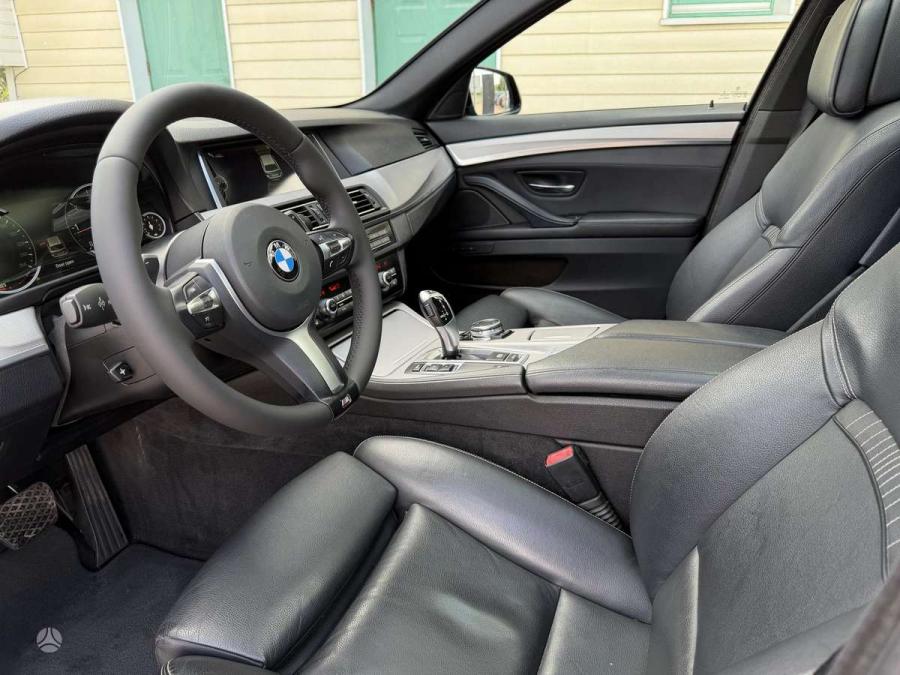 Blue BMW 520 2015 in Mazeikiai, with an engine capacity of 2.00 L and mileage of 328 thousand km for 13500 €, photo 17 on AUTOMOTO.COM.LV