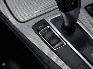 Blue BMW 520 2015 in Mazeikiai, with an engine capacity of 2.00 L and mileage of 328 thousand km for 13500 €, photo 30 on AUTOMOTO.COM.LV