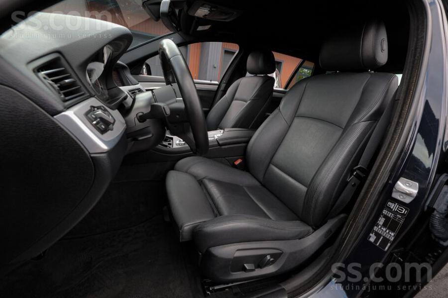 Blue BMW 520 2015 in Jelgava, with an engine capacity of 2.00 L and mileage of 354 thousand km for 11350 €, photo 9 on AUTOMOTO.COM.LV