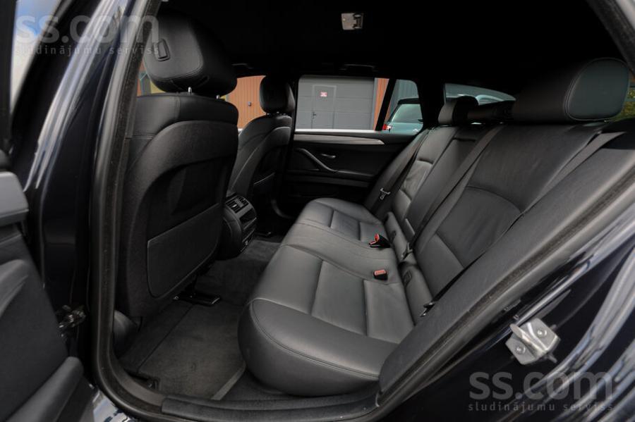 Blue BMW 520 2015 in Jelgava, with an engine capacity of 2.00 L and mileage of 354 thousand km for 11350 €, photo 10 on AUTOMOTO.COM.LV