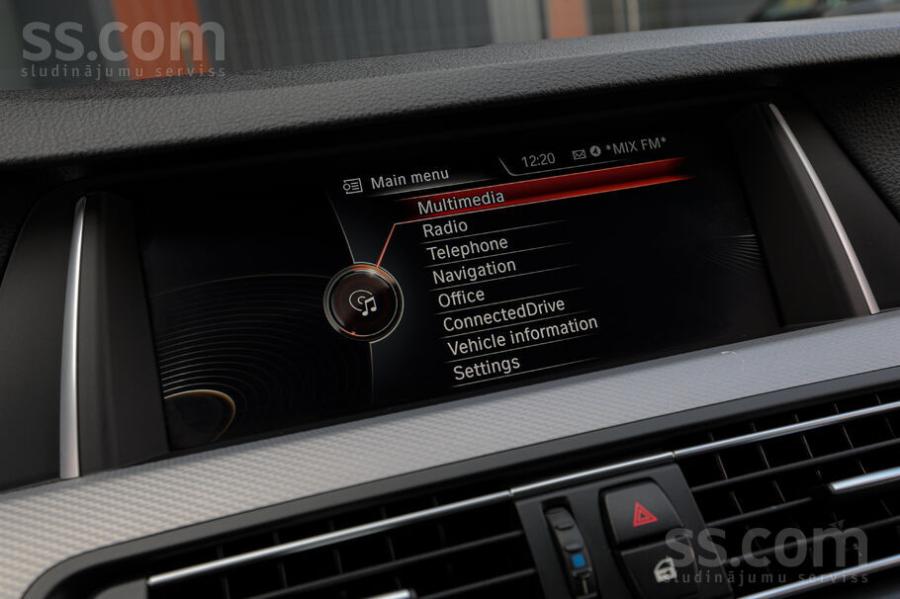 Blue BMW 520 2015 in Jelgava, with an engine capacity of 2.00 L and mileage of 354 thousand km for 11350 €, photo 14 on AUTOMOTO.COM.LV