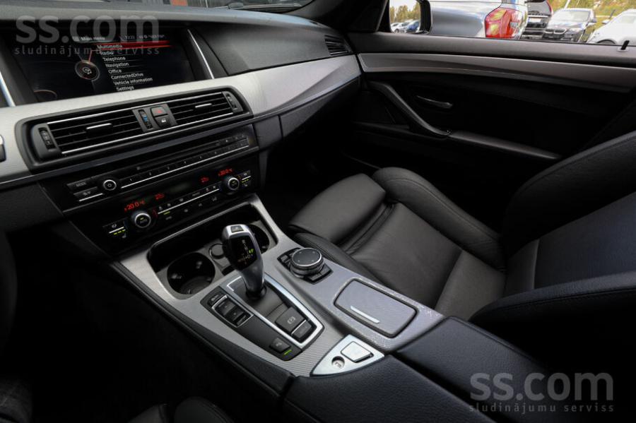 Blue BMW 520 2015 in Jelgava, with an engine capacity of 2.00 L and mileage of 354 thousand km for 11350 €, photo 20 on AUTOMOTO.COM.LV