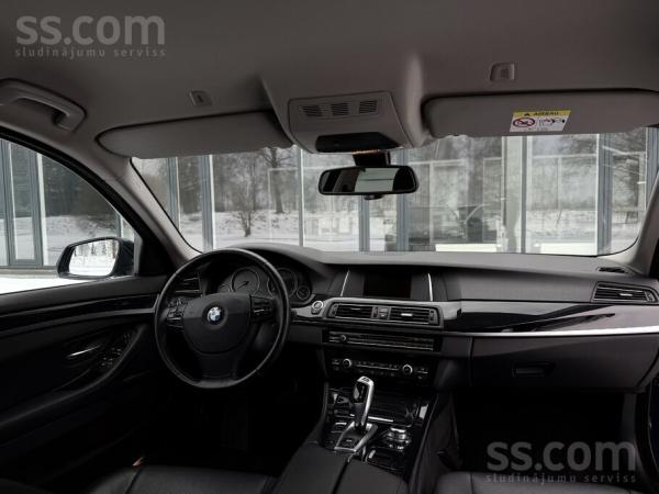 Blue BMW 520 2016 in Tukums, with an engine capacity of 2.00 L and mileage of 215 thousand km for 13890 €, photo 9 on AUTOMOTO.COM.LV