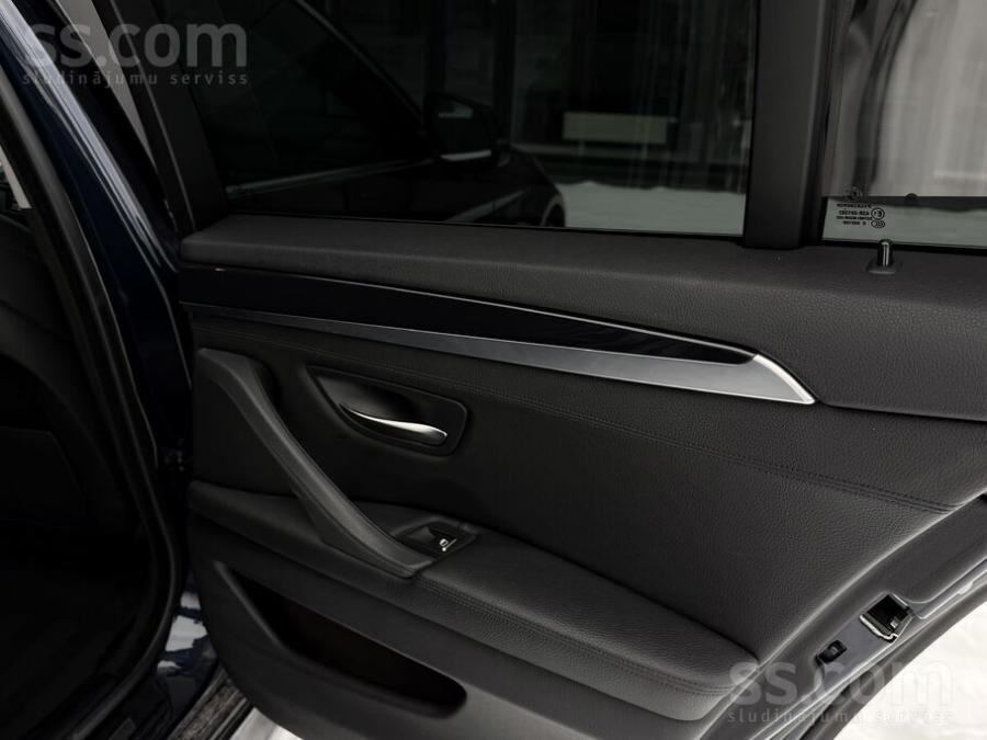 Zils BMW 520 2016 Tukums, ar dzinēja tilpumu 2.00 L un nobraukumu 215 tūkst. km par 13890 €, foto 13 vietnē AUTOMOTO.COM.LV