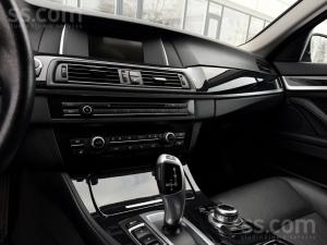 Zils BMW 520 2016 Tukums, ar dzinēja tilpumu 2.00 L un nobraukumu 215 tūkst. km par 13890 €, foto 14 vietnē AUTOMOTO.COM.LV