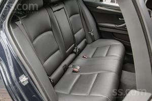 Blue BMW 520 2016 in Tukums, with an engine capacity of 2.00 L and mileage of 219 thousand km for 13700 €, photo 12 on AUTOMOTO.COM.LV