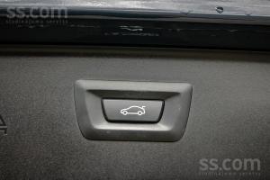 Blue BMW 520 2016 in Tukums, with an engine capacity of 2.00 L and mileage of 219 thousand km for 13700 €, photo 16 on AUTOMOTO.COM.LV