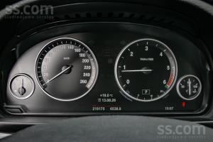 Blue BMW 520 2016 in Tukums, with an engine capacity of 2.00 L and mileage of 219 thousand km for 13700 €, photo 18 on AUTOMOTO.COM.LV