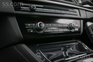 Blue BMW 520 2016 in Tukums, with an engine capacity of 2.00 L and mileage of 219 thousand km for 13700 €, photo 22 on AUTOMOTO.COM.LV