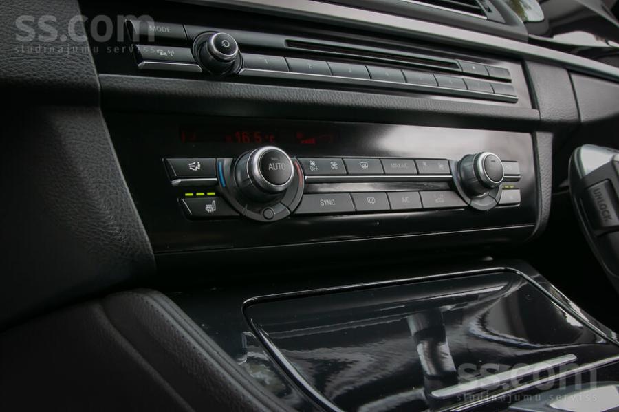 Blue BMW 520 2016 in Tukums, with an engine capacity of 2.00 L and mileage of 219 thousand km for 13700 €, photo 22 on AUTOMOTO.COM.LV
