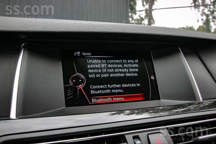 Blue BMW 520 2016 in Tukums, with an engine capacity of 2.00 L and mileage of 219 thousand km for 13700 €, photo 27 on AUTOMOTO.COM.LV