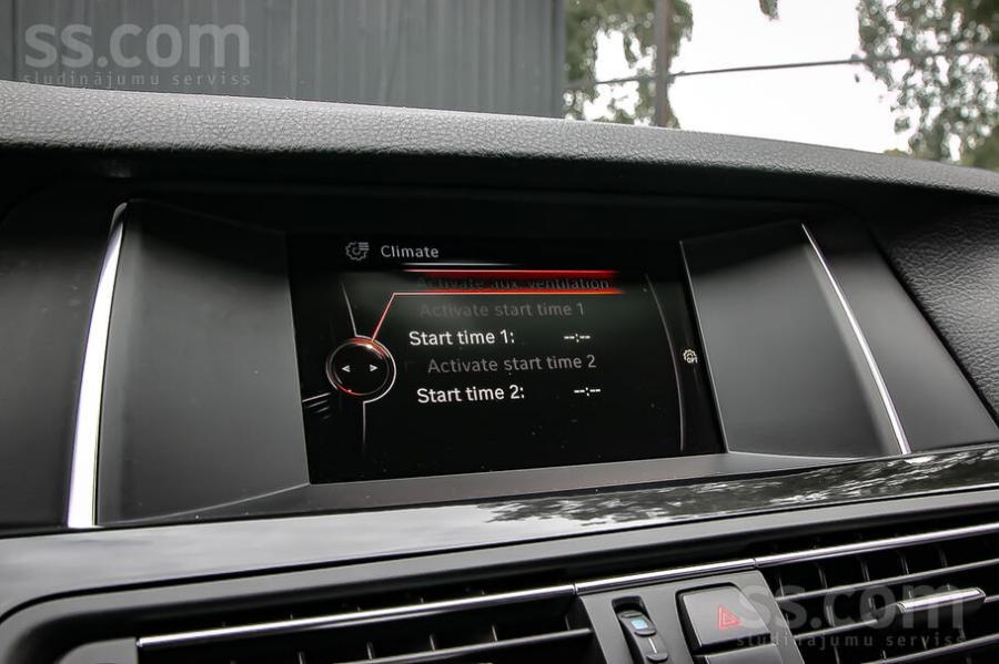Blue BMW 520 2016 in Tukums, with an engine capacity of 2.00 L and mileage of 219 thousand km for 13700 €, photo 29 on AUTOMOTO.COM.LV