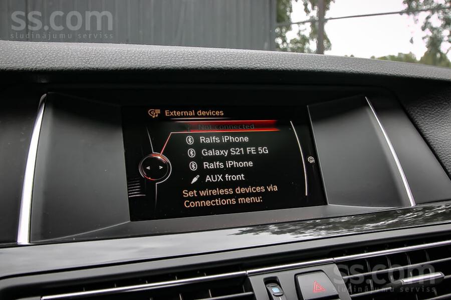 Blue BMW 520 2016 in Tukums, with an engine capacity of 2.00 L and mileage of 219 thousand km for 13700 €, photo 36 on AUTOMOTO.COM.LV