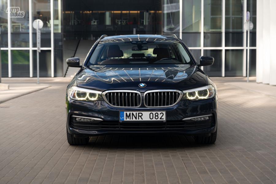 Blue BMW 520 2017 in Vilnius, with an engine capacity of 2.00 L and mileage of 250 thousand km for 17950 €, photo 8 on AUTOMOTO.COM.LV