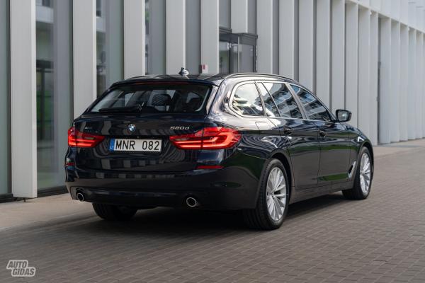 Zils BMW 520 2017 Viļņa, ar dzinēja tilpumu 2.00 L un nobraukumu 250 tūkst. km par 17950 €, foto 4 vietnē AUTOMOTO.COM.LV