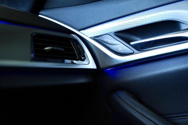 Blue BMW 520 2017 in Riga, with an engine capacity of 2.00 L and mileage of 250 thousand km for 19900 €, photo 4 on AUTOMOTO.COM.LV