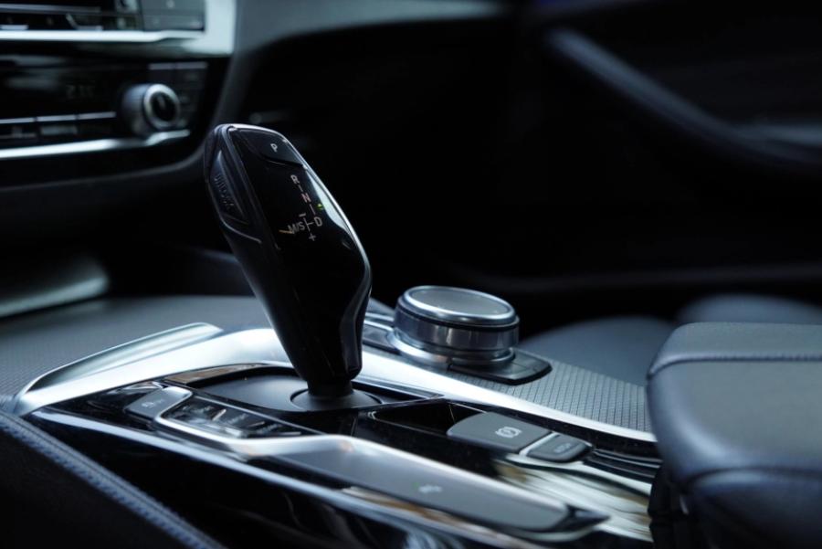 Zils BMW 520 2017 Rīga, ar dzinēja tilpumu 2.00 L un nobraukumu 250 tūkst. km par 19900 €, foto 23 vietnē AUTOMOTO.COM.LV
