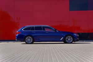 Zils BMW 520 2017 Rīga, ar dzinēja tilpumu 2.00 L un nobraukumu 250 tūkst. km par 19900 €, foto 28 vietnē AUTOMOTO.COM.LV