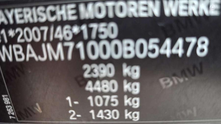 Blue BMW 520 2017 in Kaunas, with an engine capacity of 2.00 L and mileage of 210 thousand km for 16700 €, photo 24 on AUTOMOTO.COM.LV