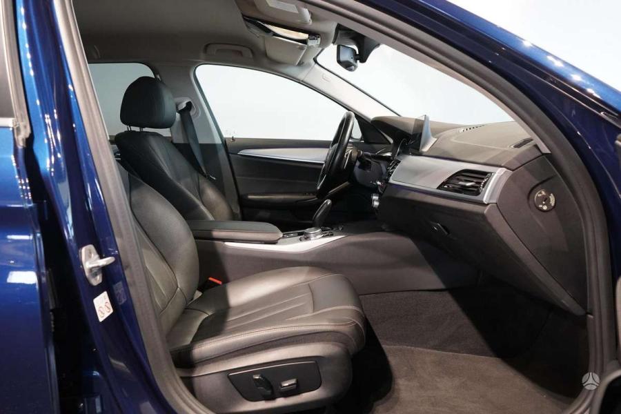 Zils BMW 520 2017 Viļņa, ar dzinēja tilpumu 2.00 L un nobraukumu 245 tūkst. km par 17900 €, foto 11 vietnē AUTOMOTO.COM.LV