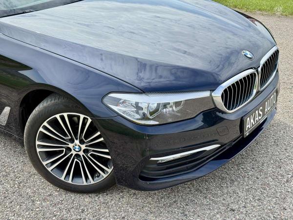 Blue BMW 520 2017 in Vilkaviskis, with an engine capacity of 2.00 L and mileage of 197 thousand km for 15900 €, photo 8 on AUTOMOTO.COM.LV
