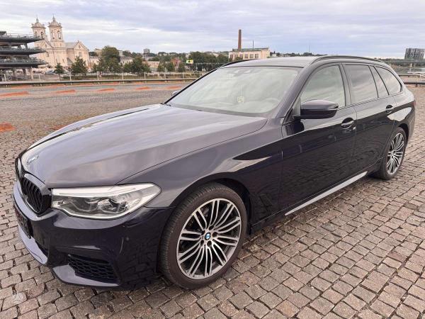 Blue BMW 520 2017 in Kaunas, with an engine capacity of 2.00 L and mileage of 115 thousand km for 19450 €, photo 1 on AUTOMOTO.COM.LV