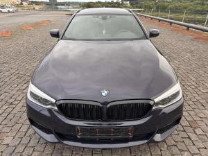 Blue BMW 520 2017 in Kaunas, with an engine capacity of 2.00 L and mileage of 115 thousand km for 19450 €, photo 3 on AUTOMOTO.COM.LV