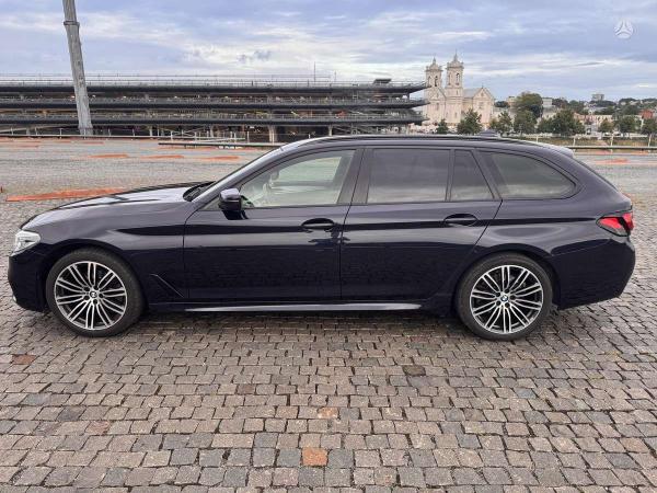 Blue BMW 520 2017 in Kaunas, with an engine capacity of 2.00 L and mileage of 115 thousand km for 19450 €, photo 4 on AUTOMOTO.COM.LV