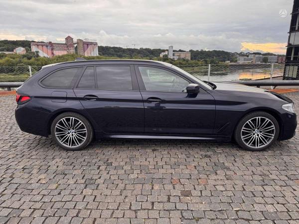 Blue BMW 520 2017 in Kaunas, with an engine capacity of 2.00 L and mileage of 115 thousand km for 19450 €, photo 5 on AUTOMOTO.COM.LV