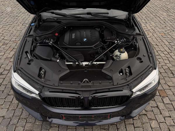 Blue BMW 520 2017 in Kaunas, with an engine capacity of 2.00 L and mileage of 115 thousand km for 19450 €, photo 10 on AUTOMOTO.COM.LV
