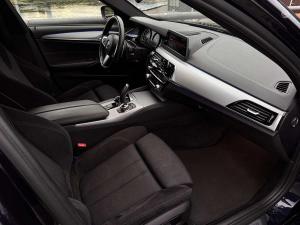 Blue BMW 520 2017 in Kaunas, with an engine capacity of 2.00 L and mileage of 115 thousand km for 19450 €, photo 19 on AUTOMOTO.COM.LV