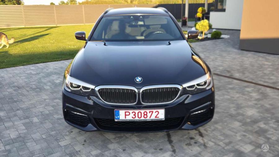 Blue BMW 520 2017 in Kaunas, with an engine capacity of 2.00 L and mileage of 210 thousand km for 16700 €, photo 3 on AUTOMOTO.COM.LV