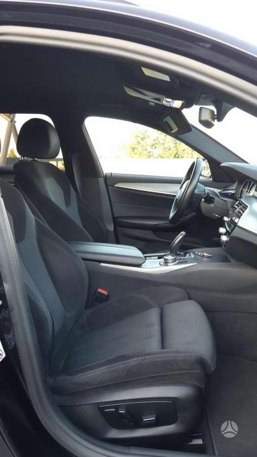 Blue BMW 520 2017 in Kaunas, with an engine capacity of 2.00 L and mileage of 210 thousand km for 16700 €, photo 13 on AUTOMOTO.COM.LV