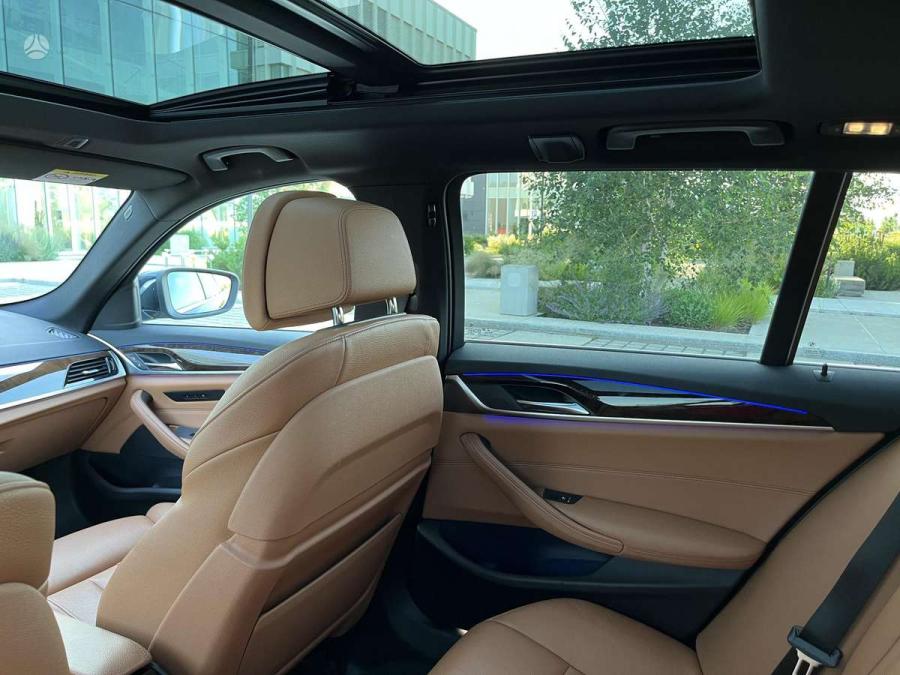 Blue BMW 520 2017 in Vilnius, with an engine capacity of 2.00 L and mileage of 210 thousand km for 17000 €, photo 15 on AUTOMOTO.COM.LV