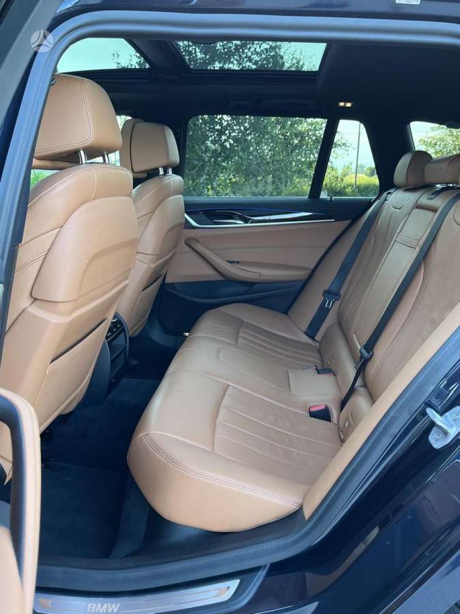Blue BMW 520 2017 in Vilnius, with an engine capacity of 2.00 L and mileage of 210 thousand km for 17000 €, photo 16 on AUTOMOTO.COM.LV