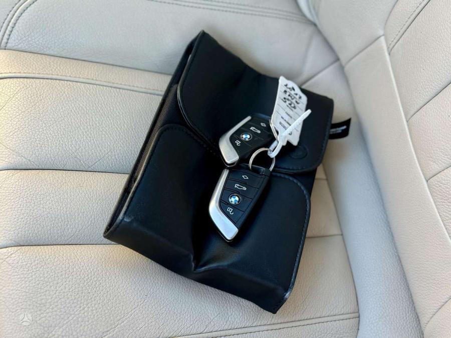 Zils BMW 520 2017 Vilkaviškis, ar dzinēja tilpumu 2.00 L un nobraukumu 197 tūkst. km par 15700 €, foto 27 vietnē AUTOMOTO.COM.LV