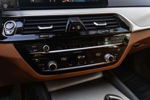 Синий БМВ 520 2017 в Вильнюс, объемом двигателя 2.00 л и пробегом 275 тыс. км за 15490 €, фото 20 на AUTOMOTO.COM.LV
