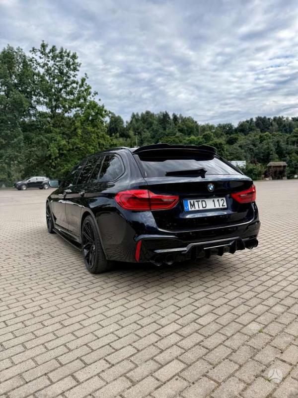 Blue BMW 520 2017 in Vilnius, with an engine capacity of 2.00 L and mileage of 238 thousand km for 17600 €, photo 7 on AUTOMOTO.COM.LV