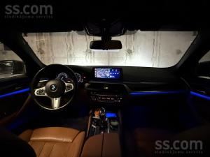 Blue BMW 520 2018 in Riga, with an engine capacity of 2.00 L and mileage of 193 thousand km for 19900 €, photo 25 on AUTOMOTO.COM.LV