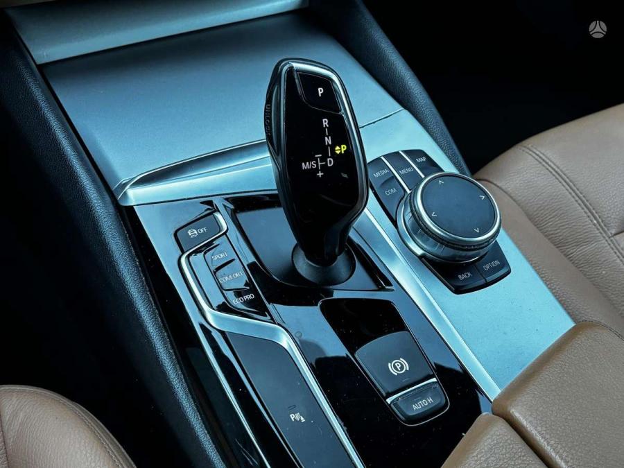 Zils BMW 520 2018 Utena, ar dzinēja tilpumu 2.00 L un nobraukumu 266 tūkst. km par 13450 €, foto 23 vietnē AUTOMOTO.COM.LV