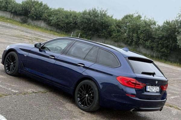Blue BMW 520 2018 in Klaipeda, with an engine capacity of 2.00 L and mileage of 238 thousand km for 14000 €, photo 2 on AUTOMOTO.COM.LV